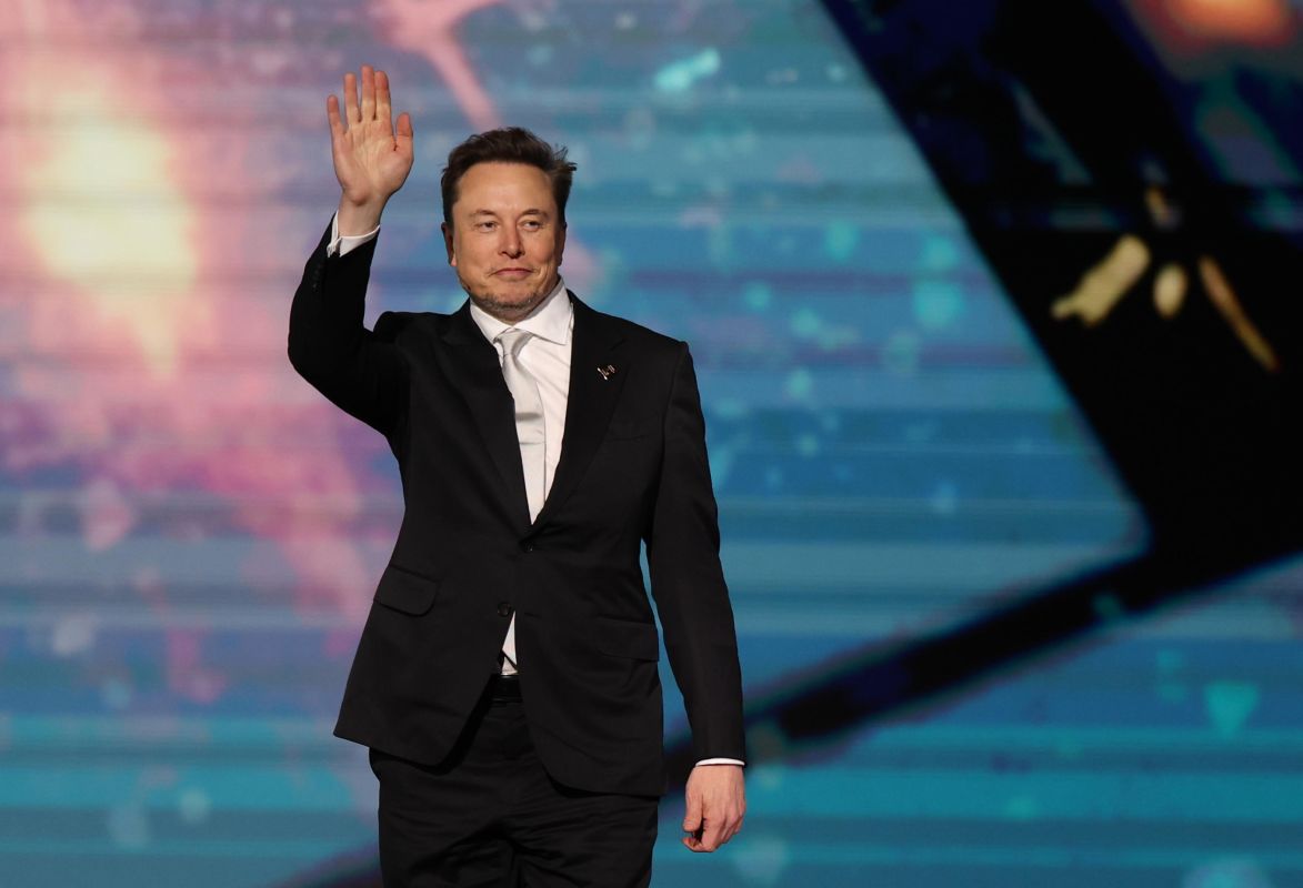 Ok al compenso da 1.000 mld per Elon Musk, ora può diventare il primo ...